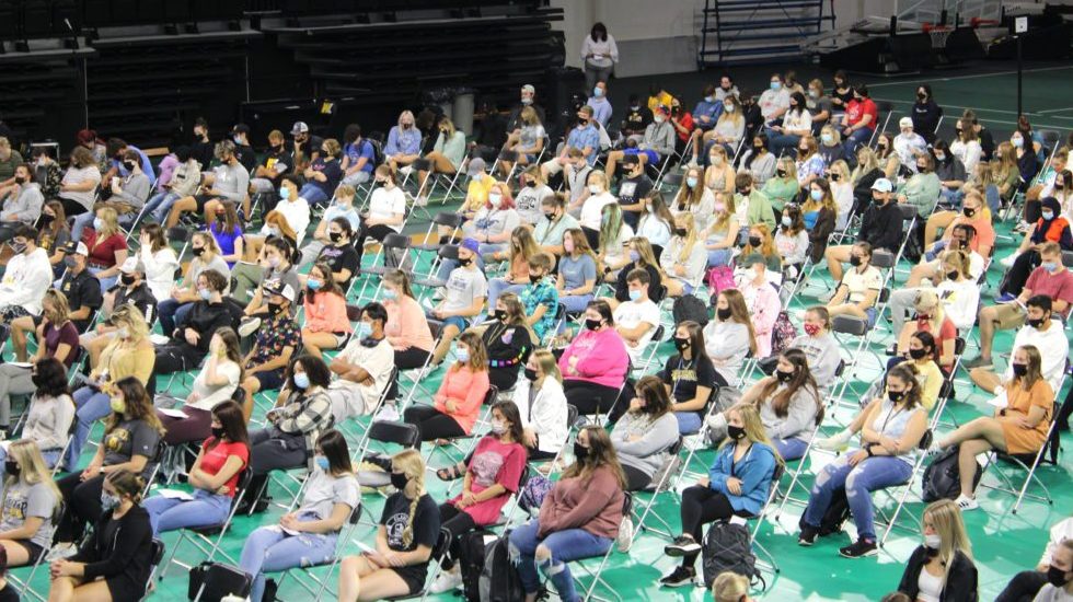 Convocation Welcomes, Encourages Freshmen - WLU: News & Media Relations